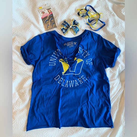 Original Retro Brand | Tops | University Of Delaware Shirt M Sticker ...